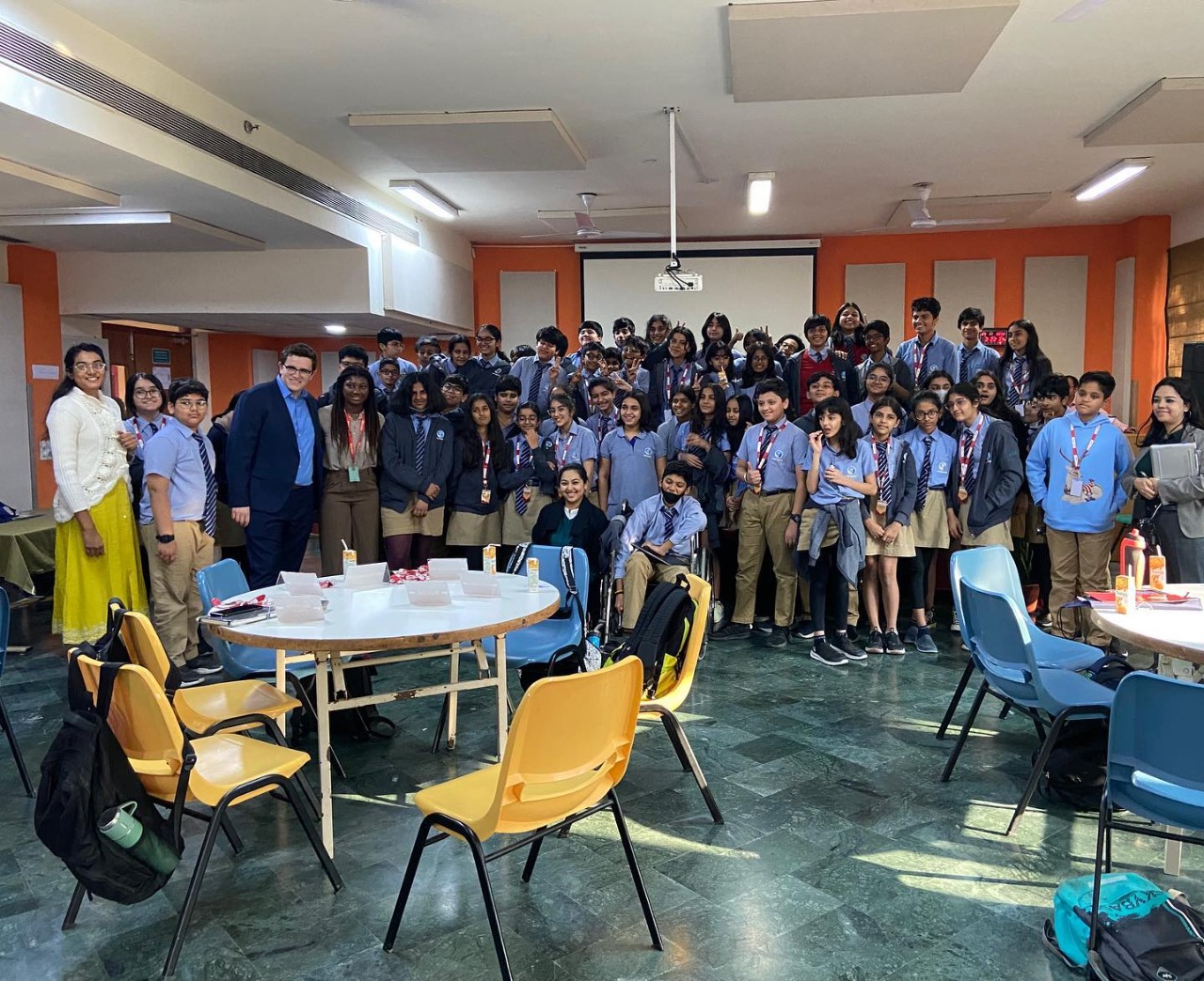 In-School Programs - Learn with leaders